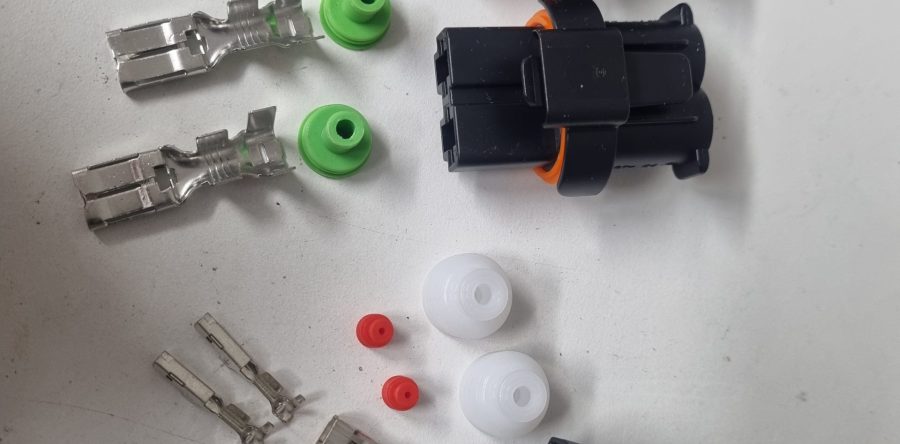 Connector set for Ford / Jaguar style PWM Fan Controller